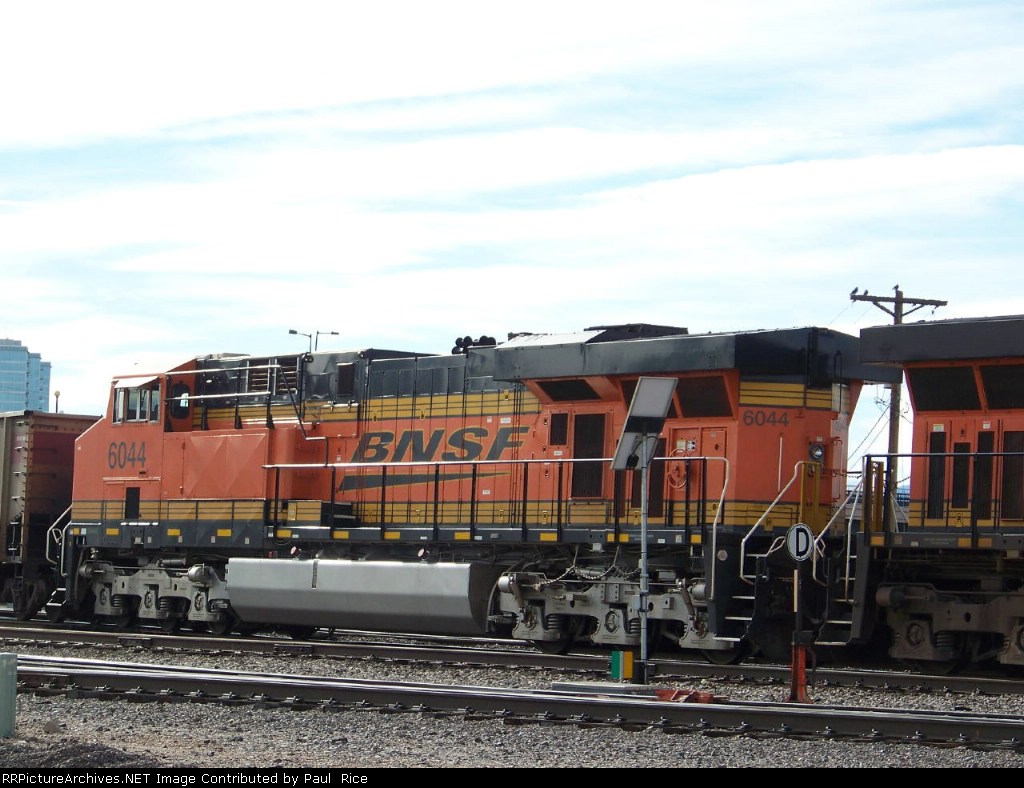 BNSF 6044
